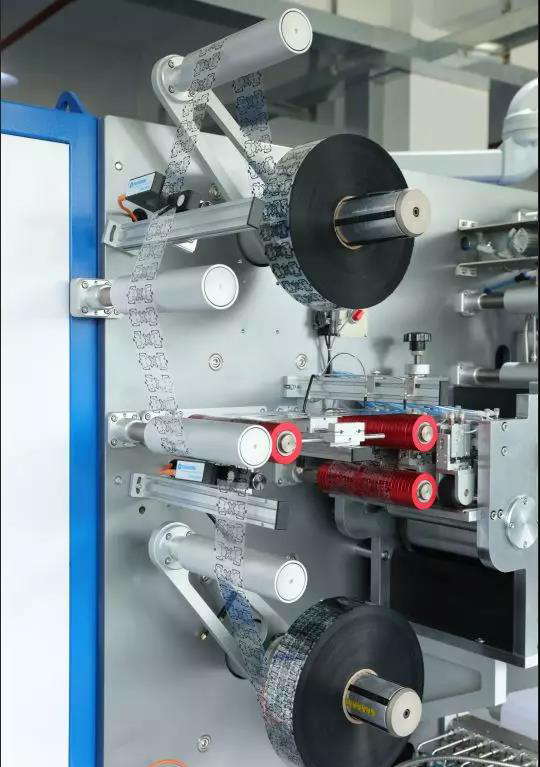 LQ-MD A7000 Rotary RFID Automatic Labelling Lamination Machine - Buy ...